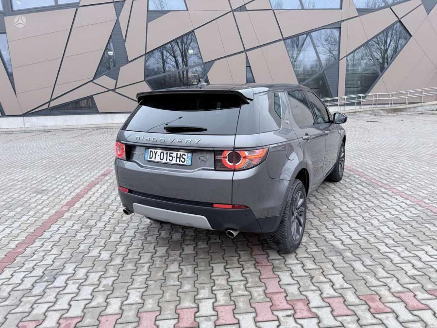 Pelēks Land Rover Discovery Sport 2016 Šauļi, ar dzinēja tilpumu 2.00 L un nobraukumu 155 tūkst. km par 11200 €, foto 17 vietnē AUTOMOTO.COM.LV