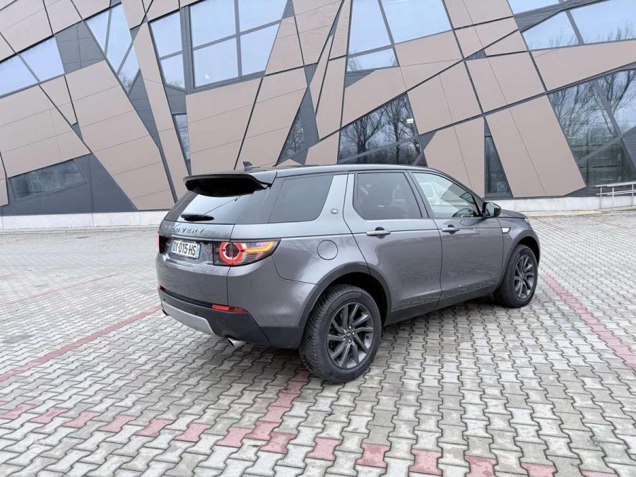 Pelēks Land Rover Discovery Sport 2016 Šauļi, ar dzinēja tilpumu 2.00 L un nobraukumu 155 tūkst. km par 11200 €, foto 18 vietnē AUTOMOTO.COM.LV