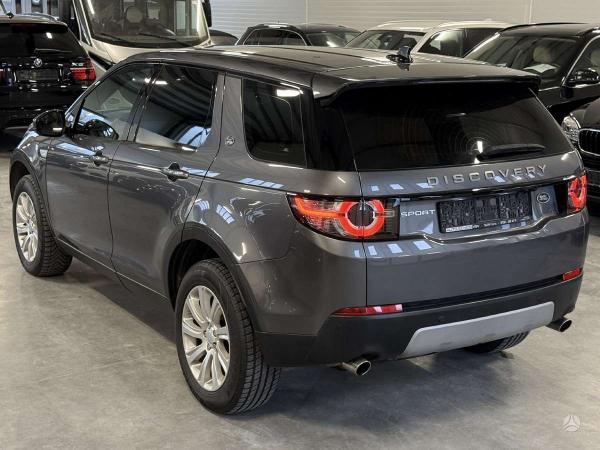 Pelēks Land Rover Discovery Sport 2016 Marijampole, ar dzinēja tilpumu 2.00 L un nobraukumu 213 tūkst. km par 10500 €, foto 10 vietnē AUTOMOTO.COM.LV
