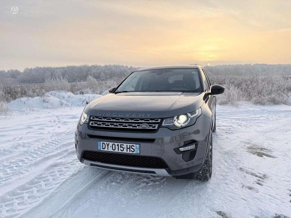 Grey Land Rover Discovery Sport 2016 in Siauliai, with an engine capacity of 2.00 L and mileage of 155 thousand km for 10900 €, photo 1 on AUTOMOTO.COM.LV