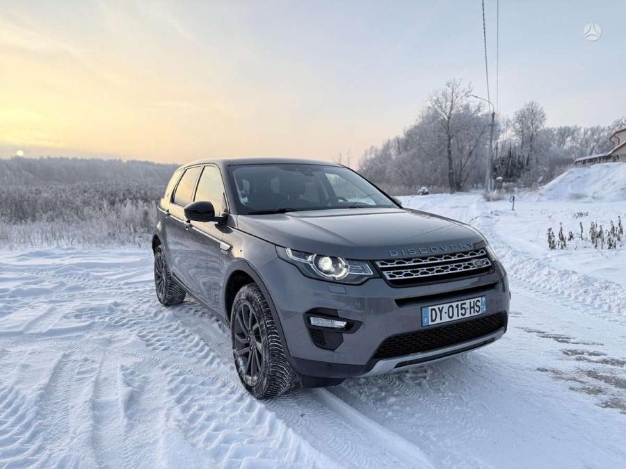 Pelēks Land Rover Discovery Sport 2016 Šauļi, ar dzinēja tilpumu 2.00 L un nobraukumu 155 tūkst. km par 10900 €, foto 6 vietnē AUTOMOTO.COM.LV