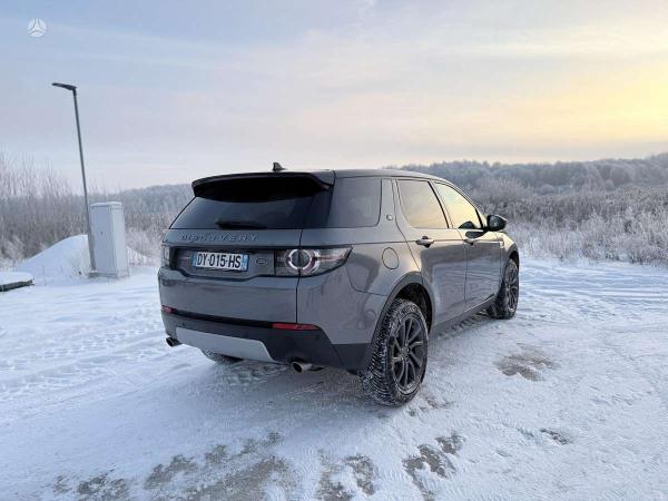 Grey Land Rover Discovery Sport 2016 in Siauliai, with an engine capacity of 2.00 L and mileage of 155 thousand km for 10900 €, photo 11 on AUTOMOTO.COM.LV