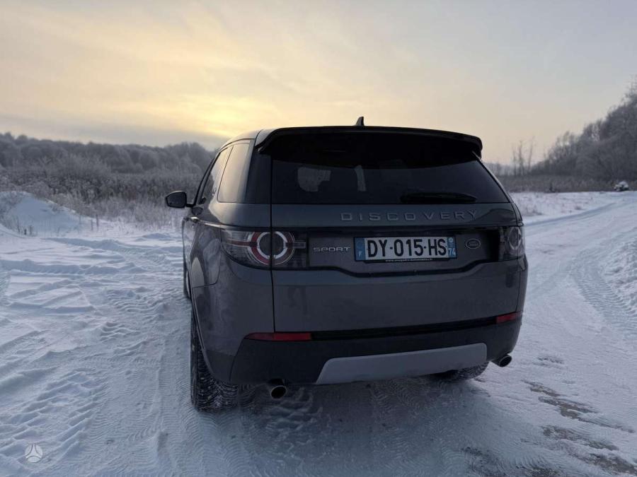 Pelēks Land Rover Discovery Sport 2016 Šauļi, ar dzinēja tilpumu 2.00 L un nobraukumu 155 tūkst. km par 10900 €, foto 17 vietnē AUTOMOTO.COM.LV
