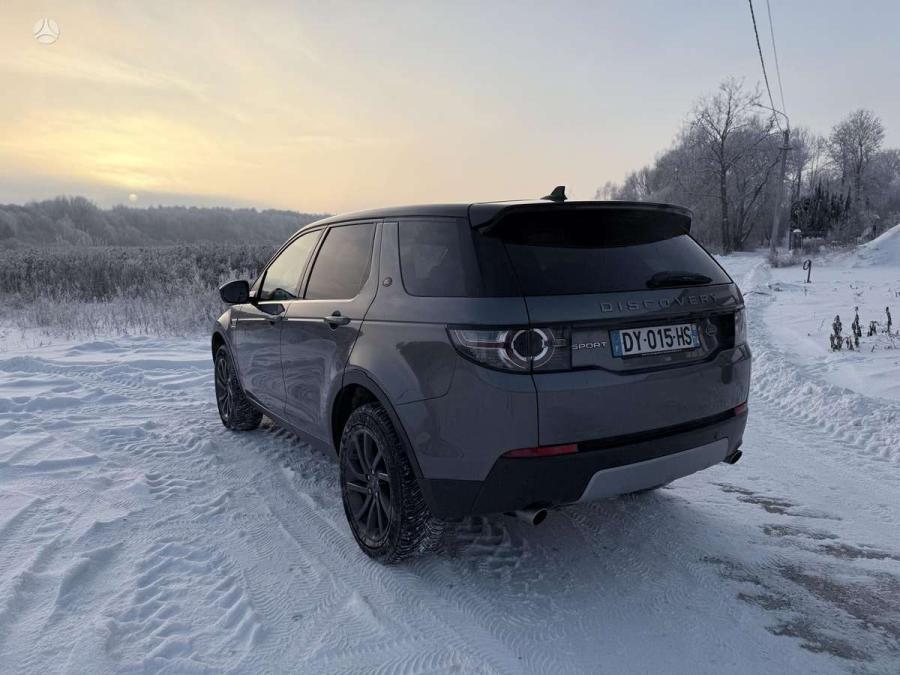 Pelēks Land Rover Discovery Sport 2016 Šauļi, ar dzinēja tilpumu 2.00 L un nobraukumu 155 tūkst. km par 10900 €, foto 18 vietnē AUTOMOTO.COM.LV