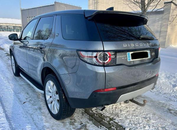 Grey Land Rover Discovery Sport 2016 in Taurage, with an engine capacity of 2.00 L and mileage of 160 thousand km for 9900 €, photo 2 on AUTOMOTO.COM.LV