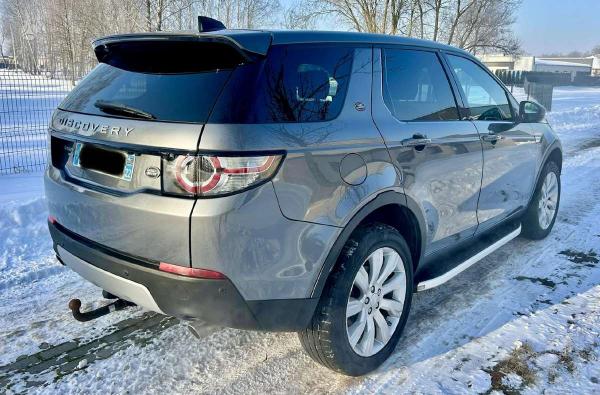 Grey Land Rover Discovery Sport 2016 in Taurage, with an engine capacity of 2.00 L and mileage of 160 thousand km for 9900 €, photo 4 on AUTOMOTO.COM.LV