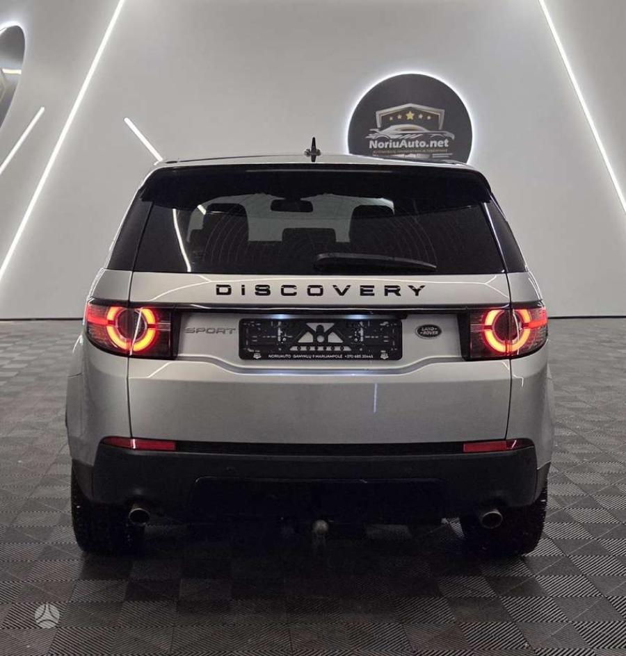 Pelēks Land Rover Discovery Sport 2016 Marijampole, ar dzinēja tilpumu 2.00 L un nobraukumu 207 tūkst. km par 10999 €, foto 23 vietnē AUTOMOTO.COM.LV