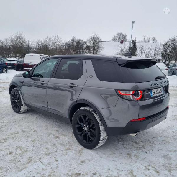 Pelēks Land Rover Discovery Sport 2016 Tauragė, ar dzinēja tilpumu 2.00 L un nobraukumu 142 tūkst. km par 8900 €, foto 4 vietnē AUTOMOTO.COM.LV