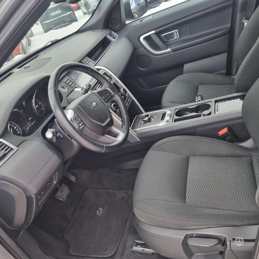 Grey Land Rover Discovery Sport 2016 in Taurage, with an engine capacity of 2.00 L and mileage of 142 thousand km for 8900 €, photo 7 on AUTOMOTO.COM.LV