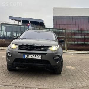 Grey Land Rover Discovery Sport 2016 in Rezekne, with an engine capacity of 2.00 L and mileage of 250 thousand km for 13500 €, photo 9 on AUTOMOTO.COM.LV