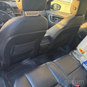 Grey Land Rover Discovery Sport 2016 in Rezekne, with an engine capacity of 2.00 L and mileage of 250 thousand km for 13500 €, photo 15 on AUTOMOTO.COM.LV