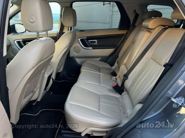Grey Land Rover Discovery Sport 2016 in Tallinn, with an engine capacity of 2.00 L and mileage of 180 thousand km for 15800 €, photo 8 on AUTOMOTO.COM.LV