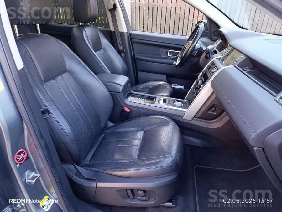 Pelēks Land Rover Discovery Sport 2016 Rīga, ar dzinēja tilpumu 2.00 L un nobraukumu 134 tūkst. km par 10950 €, foto 14 vietnē AUTOMOTO.COM.LV