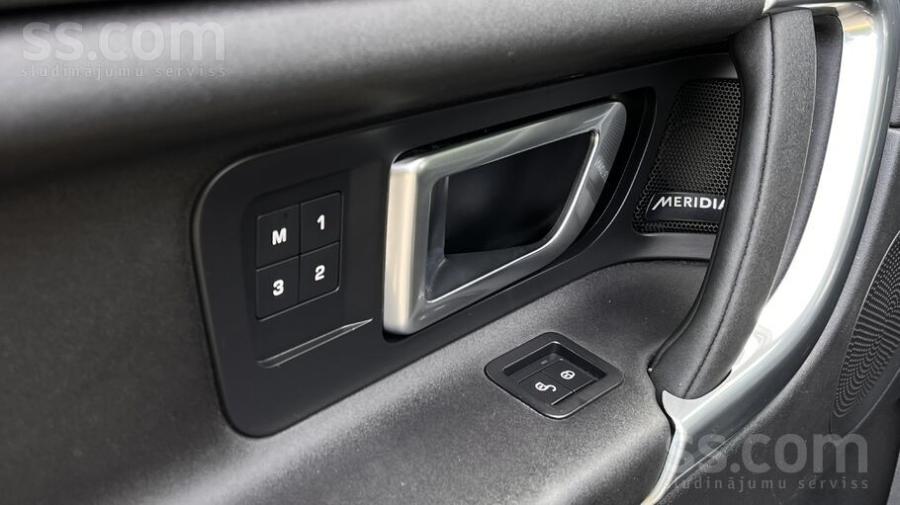 Серый Ленд Ровер Discovery Sport 2016 в Елгава, объемом двигателя 2.00 л и пробегом 260 тыс. км за 12800 €, фото 8 на AUTOMOTO.COM.LV