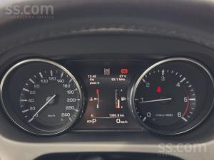 Серый Ленд Ровер Discovery Sport 2016 в Рига, объемом двигателя 2.00 л и пробегом 210 тыс. км за 8990 €, фото 17 на AUTOMOTO.COM.LV