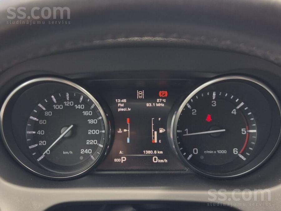 Серый Ленд Ровер Discovery Sport 2016 в Рига, объемом двигателя 2.00 л и пробегом 210 тыс. км за 8990 €, фото 17 на AUTOMOTO.COM.LV