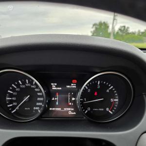 Pelēks Land Rover Discovery Sport 2016 Šauļi, ar dzinēja tilpumu 2.00 L un nobraukumu 167 tūkst. km par 8200 €, foto 8 vietnē AUTOMOTO.COM.LV