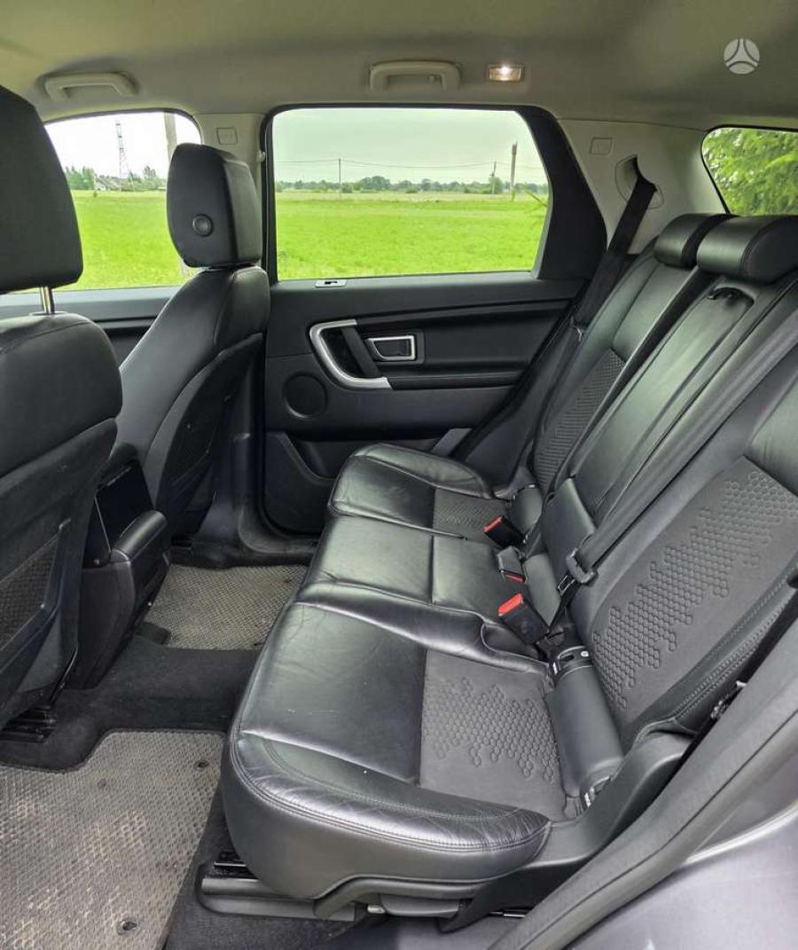 Pelēks Land Rover Discovery Sport 2016 Šauļi, ar dzinēja tilpumu 2.00 L un nobraukumu 167 tūkst. km par 8200 €, foto 11 vietnē AUTOMOTO.COM.LV