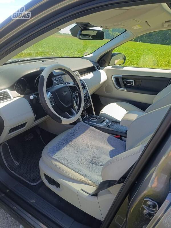 Pelēks Land Rover Discovery Sport 2016 Kretinga, ar dzinēja tilpumu 2.00 L un nobraukumu 207 tūkst. km par 10900 €, foto 3 vietnē AUTOMOTO.COM.LV