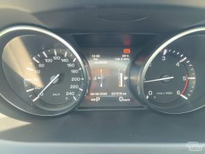 Pelēks Land Rover Discovery Sport 2016 Kretinga, ar dzinēja tilpumu 2.00 L un nobraukumu 207 tūkst. km par 10900 €, foto 12 vietnē AUTOMOTO.COM.LV