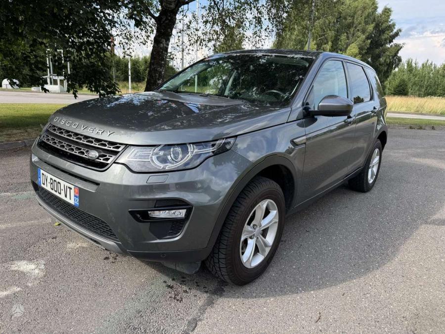 Grey Land Rover Discovery Sport 2016 in Taurage, with an engine capacity of 2.00 L and mileage of 155 thousand km for 8900 €, photo 1 on AUTOMOTO.COM.LV