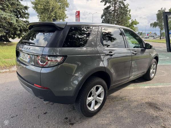 Grey Land Rover Discovery Sport 2016 in Taurage, with an engine capacity of 2.00 L and mileage of 155 thousand km for 8900 €, photo 4 on AUTOMOTO.COM.LV