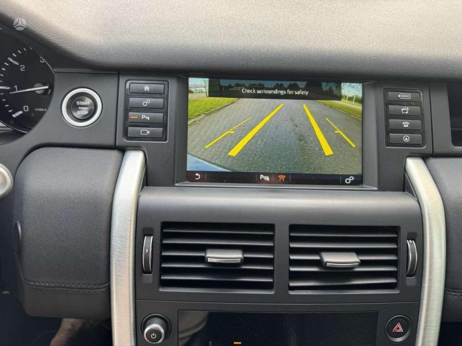Grey Land Rover Discovery Sport 2016 in Taurage, with an engine capacity of 2.00 L and mileage of 155 thousand km for 8900 €, photo 18 on AUTOMOTO.COM.LV