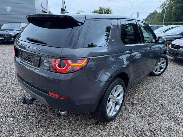 Grey Land Rover Discovery Sport 2016 in Utena, with an engine capacity of 2.00 L and mileage of 244 thousand km for 9900 €, photo 7 on AUTOMOTO.COM.LV