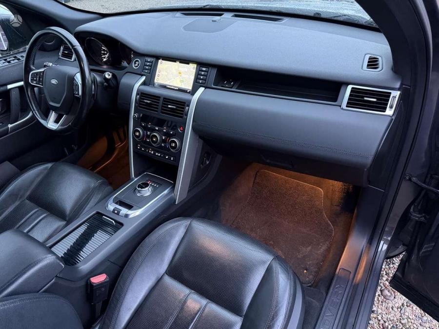 Grey Land Rover Discovery Sport 2016 in Utena, with an engine capacity of 2.00 L and mileage of 244 thousand km for 9900 €, photo 27 on AUTOMOTO.COM.LV