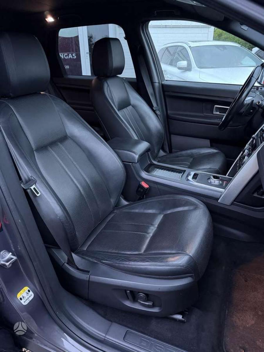 Grey Land Rover Discovery Sport 2016 in Utena, with an engine capacity of 2.00 L and mileage of 244 thousand km for 9900 €, photo 29 on AUTOMOTO.COM.LV