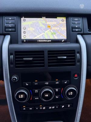 Grey Land Rover Discovery Sport 2016 in Utena, with an engine capacity of 2.00 L and mileage of 244 thousand km for 9900 €, photo 37 on AUTOMOTO.COM.LV