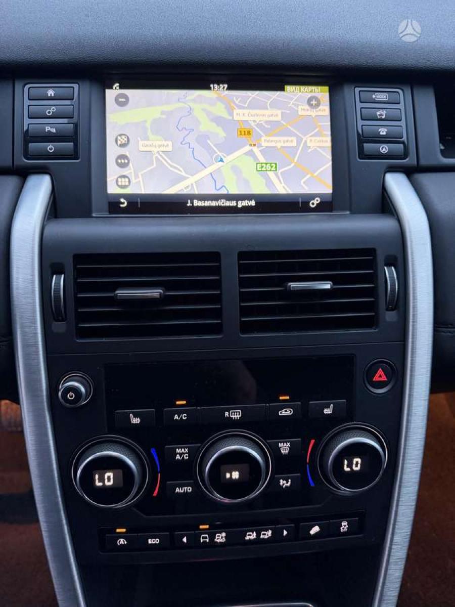 Grey Land Rover Discovery Sport 2016 in Utena, with an engine capacity of 2.00 L and mileage of 244 thousand km for 9900 €, photo 37 on AUTOMOTO.COM.LV