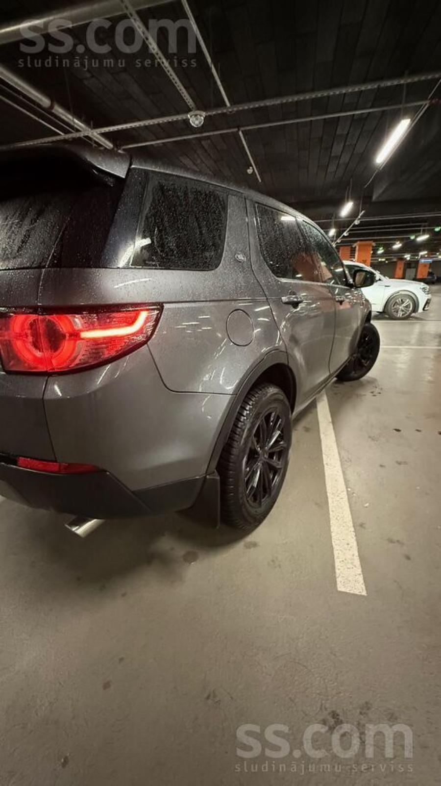 Pelēks Land Rover Discovery Sport 2016 Rīga, ar dzinēja tilpumu 2.00 L un nobraukumu 144 tūkst. km par 12000 €, foto 6 vietnē AUTOMOTO.COM.LV