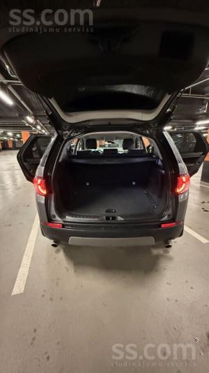 Pelēks Land Rover Discovery Sport 2016 Rīga, ar dzinēja tilpumu 2.00 L un nobraukumu 144 tūkst. km par 12000 €, foto 13 vietnē AUTOMOTO.COM.LV