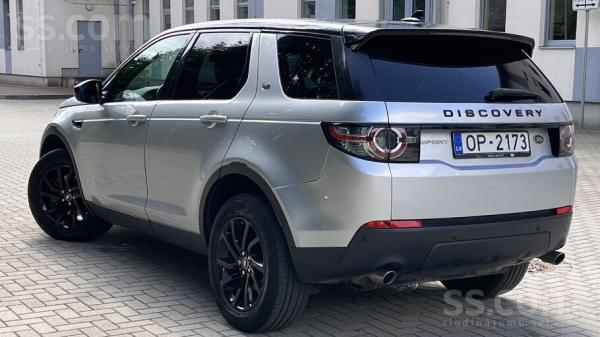 Pelēks Land Rover Discovery Sport 2016 Jelgava, ar dzinēja tilpumu 2.00 L un nobraukumu 191 tūkst. km par 12600 €, foto 4 vietnē AUTOMOTO.COM.LV