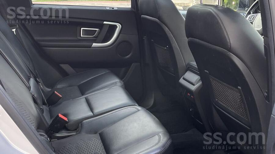 Pelēks Land Rover Discovery Sport 2016 Jelgava, ar dzinēja tilpumu 2.00 L un nobraukumu 191 tūkst. km par 12600 €, foto 18 vietnē AUTOMOTO.COM.LV