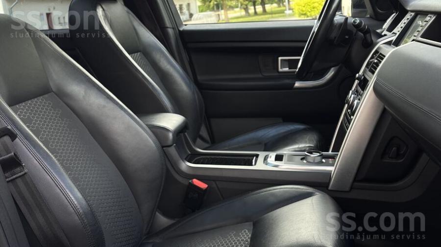 Pelēks Land Rover Discovery Sport 2016 Jelgava, ar dzinēja tilpumu 2.00 L un nobraukumu 191 tūkst. km par 12600 €, foto 20 vietnē AUTOMOTO.COM.LV