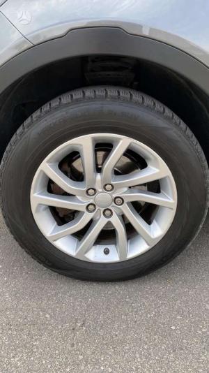 Pelēks Land Rover Discovery Sport 2016 Mažeikiai, ar dzinēja tilpumu 2.00 L un nobraukumu 274 tūkst. km par 9200 €, foto 15 vietnē AUTOMOTO.COM.LV