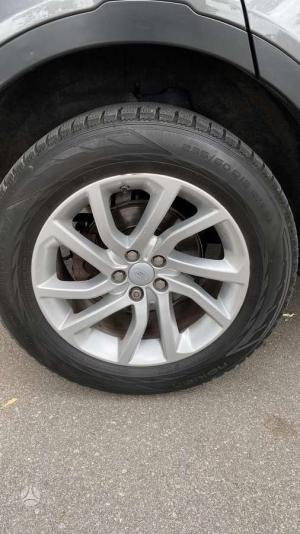 Pelēks Land Rover Discovery Sport 2016 Mažeikiai, ar dzinēja tilpumu 2.00 L un nobraukumu 274 tūkst. km par 9200 €, foto 17 vietnē AUTOMOTO.COM.LV