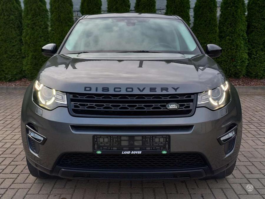 Grey Land Rover Discovery Sport 2016 in Siauliai, with an engine capacity of 2.00 L and mileage of 199 thousand km for 10300 €, photo 8 on AUTOMOTO.COM.LV