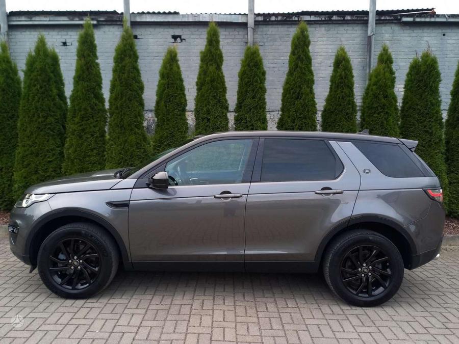 Grey Land Rover Discovery Sport 2016 in Siauliai, with an engine capacity of 2.00 L and mileage of 199 thousand km for 10300 €, photo 11 on AUTOMOTO.COM.LV