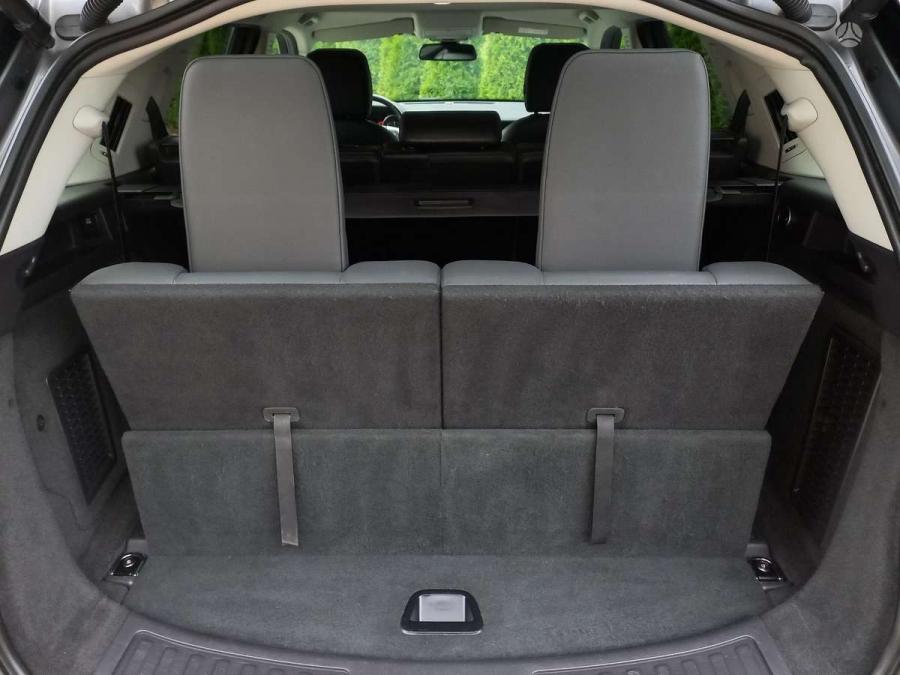 Grey Land Rover Discovery Sport 2016 in Siauliai, with an engine capacity of 2.00 L and mileage of 199 thousand km for 10300 €, photo 20 on AUTOMOTO.COM.LV