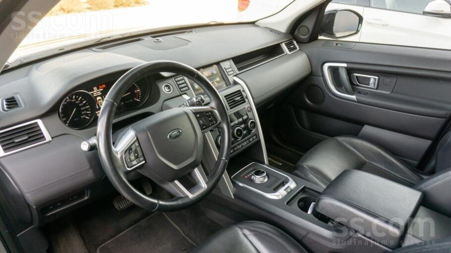 Grey Land Rover Discovery Sport 2016 in Riga, with an engine capacity of 2.00 L and mileage of 133 thousand km for 11290 €, photo 10 on AUTOMOTO.COM.LV