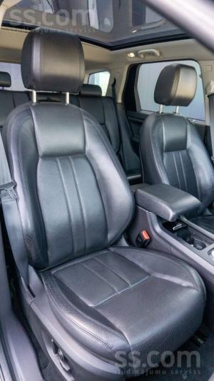 Grey Land Rover Discovery Sport 2016 in Riga, with an engine capacity of 2.00 L and mileage of 133 thousand km for 11290 €, photo 29 on AUTOMOTO.COM.LV