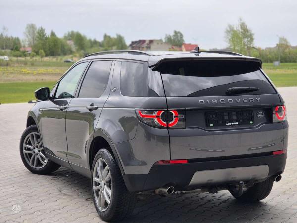 Pelēks Land Rover Discovery Sport 2016 Šauļi, ar dzinēja tilpumu 2.00 L un nobraukumu 218 tūkst. km par 10750 €, foto 4 vietnē AUTOMOTO.COM.LV
