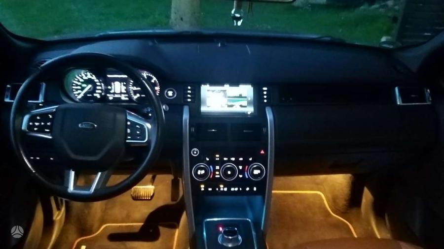 Серый Ленд Ровер Discovery Sport 2016 в Вильнюс, объемом двигателя 2.00 л и пробегом 180 тыс. км за 6100 €, фото 12 на AUTOMOTO.COM.LV