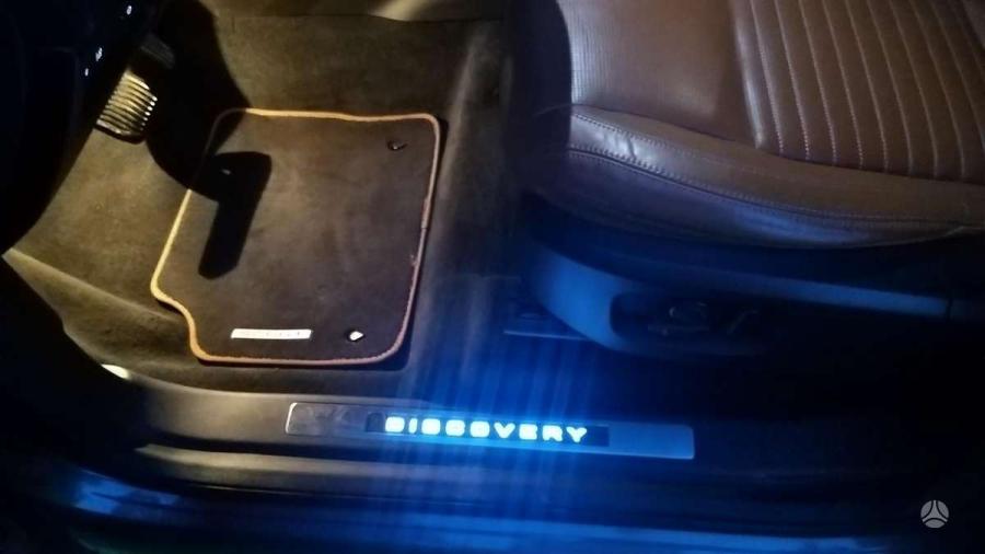 Серый Ленд Ровер Discovery Sport 2016 в Вильнюс, объемом двигателя 2.00 л и пробегом 180 тыс. км за 6100 €, фото 15 на AUTOMOTO.COM.LV