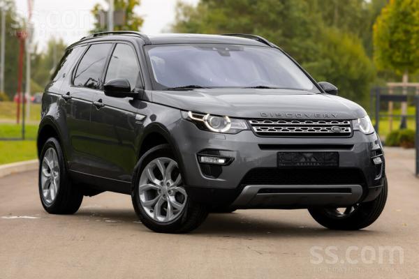 Grey Land Rover Discovery Sport 2016 in Jelgava, with an engine capacity of 2.00 L and mileage of 0 thousand km for 10950 €, photo 4 on AUTOMOTO.COM.LV