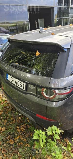 Grey Land Rover Discovery Sport 2016 in Riga, with an engine capacity of 2.00 L and mileage of 190 thousand km for 5500 €, photo 3 on AUTOMOTO.COM.LV