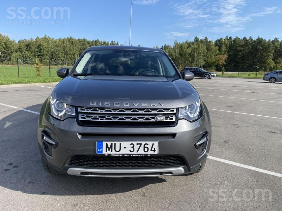 Grey Land Rover Discovery Sport 2016 in Riga, with an engine capacity of 2.00 L and mileage of 203 thousand km for 10500 €, photo 7 on AUTOMOTO.COM.LV
